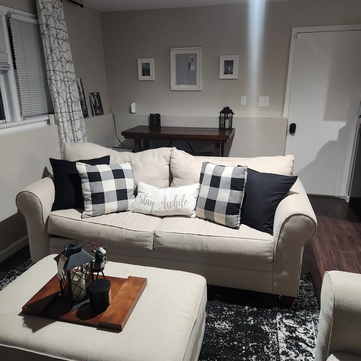 Cozy 1 Bdrm Apartment 
With On-site Parking - Nyack, NY