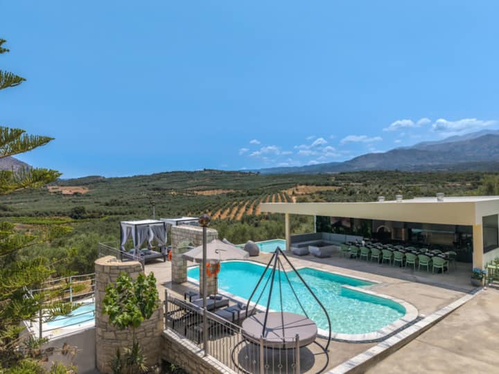 Varimpo Villa, Secluded Wellness & Play Getaway - Creta