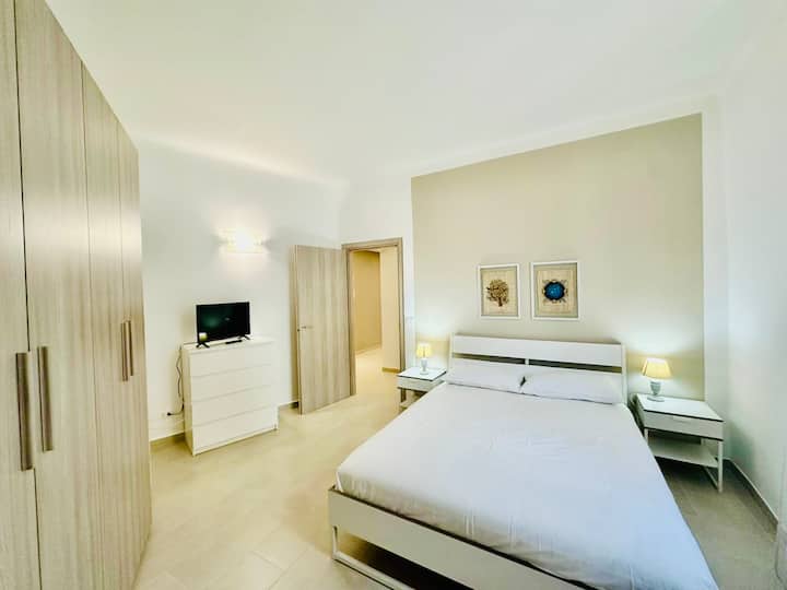 2 Chambres + Balcon • à 5 Minutes De L’aéroport - Genua