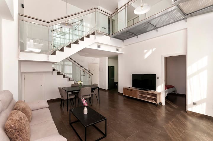 Dúplex Loft: 2 Camas, Piscina & Gym | Gran Vía - Alicante