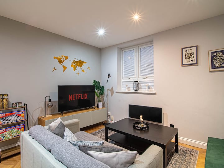Modern 2br 2bath Central Leeds Apartment Parking - Leeds