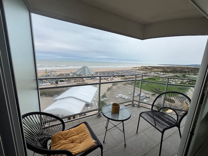 Vue panoramique face mer neuvième étage - Appartements à louer à Le ...
