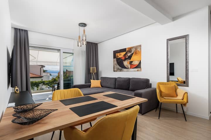 1 Bedroom Apartment With Pool And Garage - Mošćenička Draga