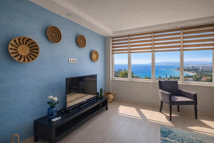 Stunning Sea View Flat In Historic Center - Antalya
