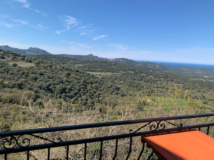 "Antolyna"  Maison Familiale Avec Vue Magnifique - Belgodère