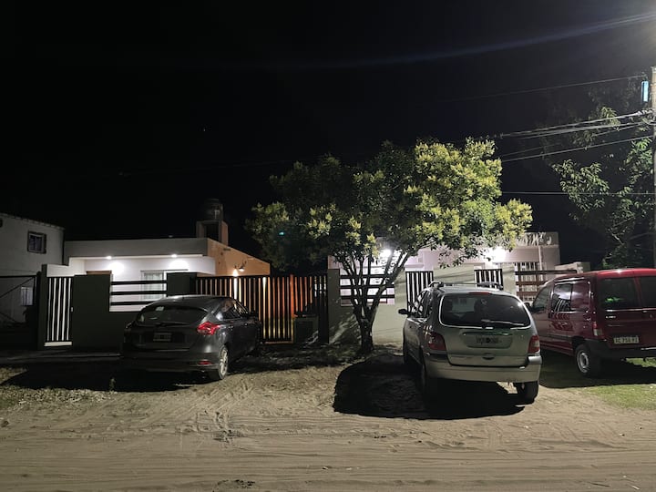 Casa Para 4 Personas A 5 Cuadras Del Mar - Mar de Ajó