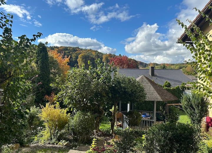 Idylle Mit Ausblick! Romantisch Unter Dem Dach! - Neumarkt