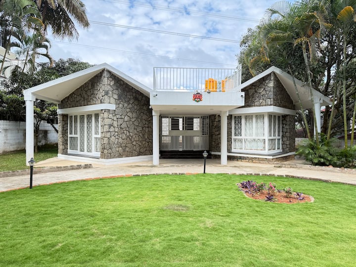 Vrindavan Villa 4bhk, Garden, Bannerghatta Road - Bangalore