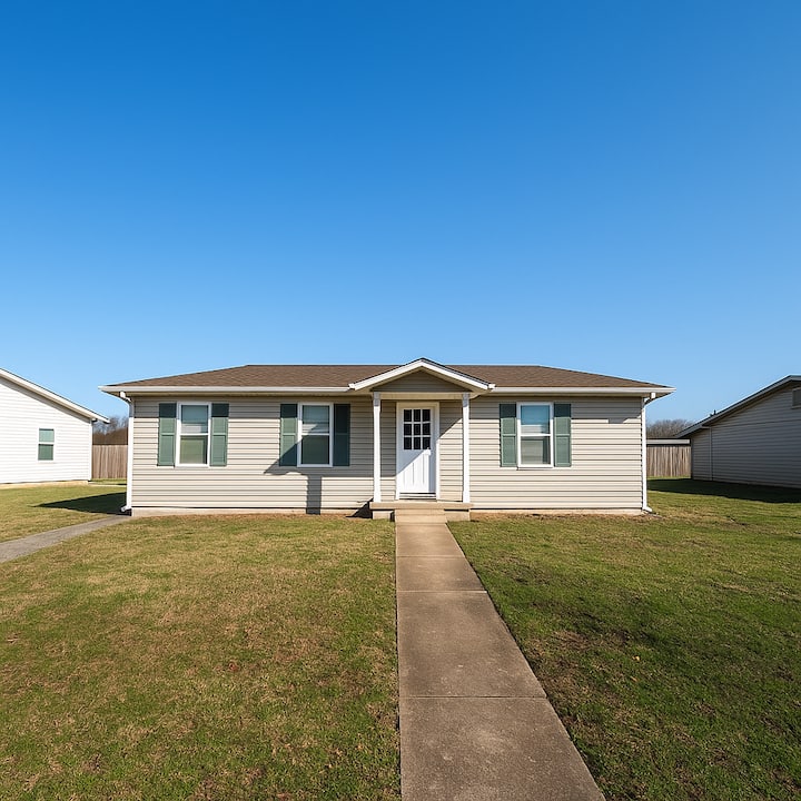 Cozy Updated 3br Near Fort & Downtown - Waynesville, MO