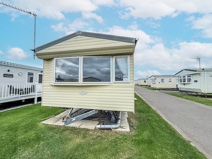 Caravan At California Cliffs, Norfolk Ref 50004g - Hemsby