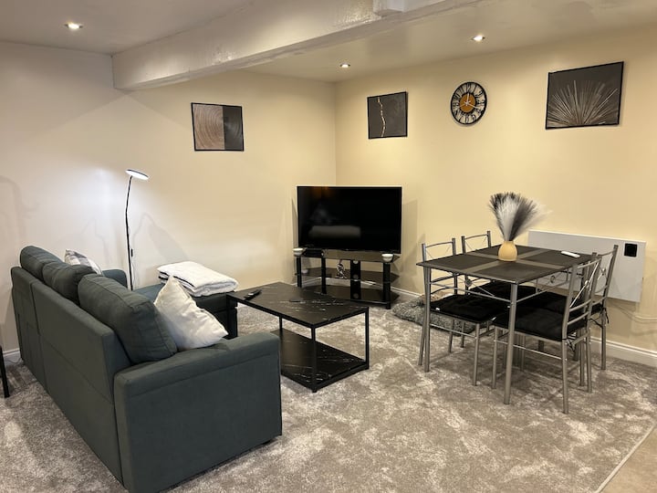 Flat In Howden Wheatsheaf Pub Annex Sleeps 4 - Goole