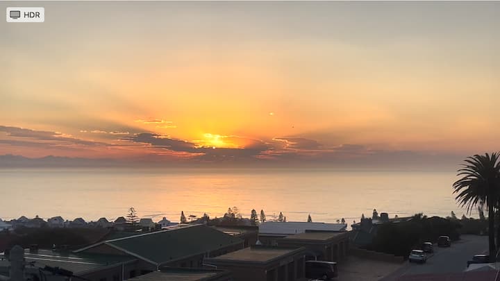 Unwind With Sea Views, Sunrise & Sunsets - Mossel Bay