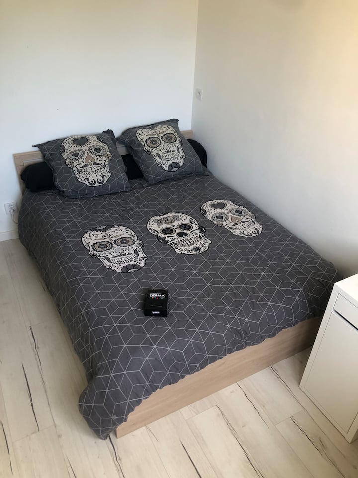 Chambre 2 Personnes. Proche Centre-ville. - Salon-de-Provence