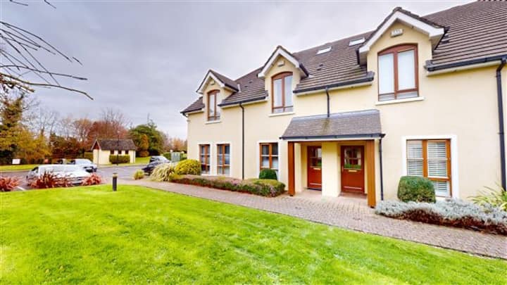 The Dublin Nook – Modern 3br Retreat - Ashbourne