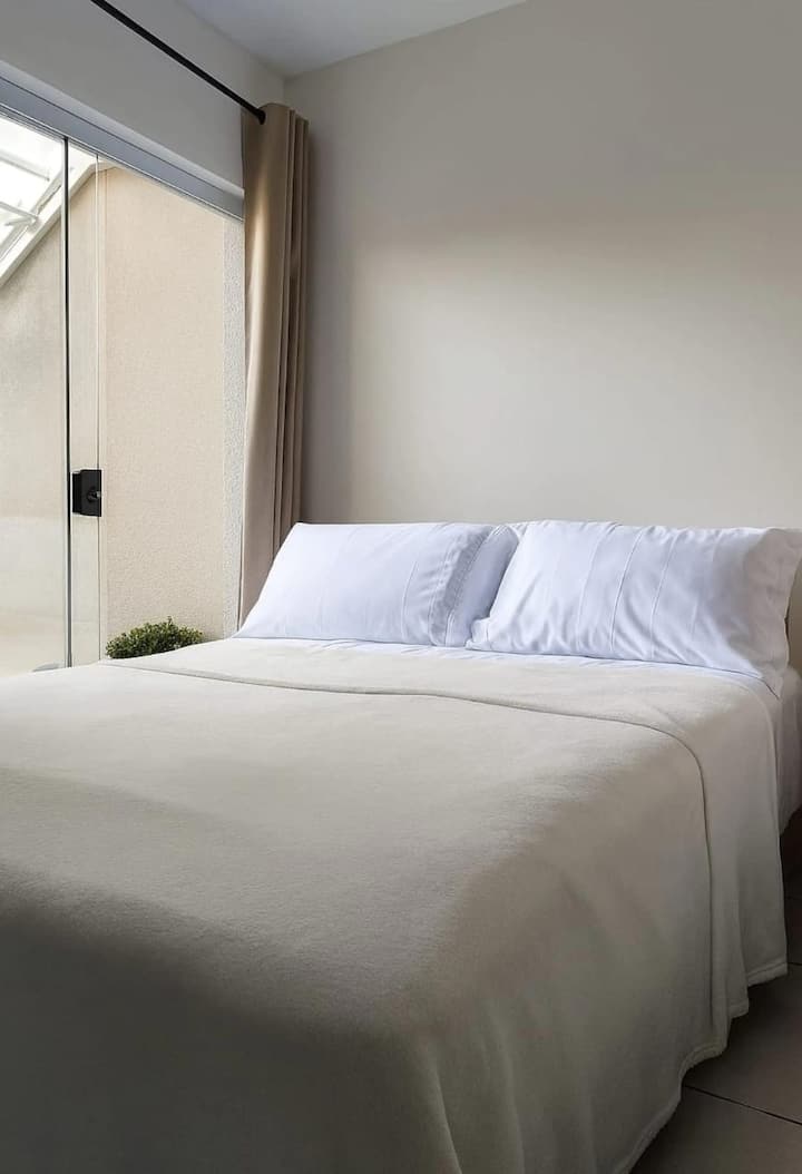 Sobrado Próximo Aeroporto/br376/contorno Leste - São José dos Pinhais