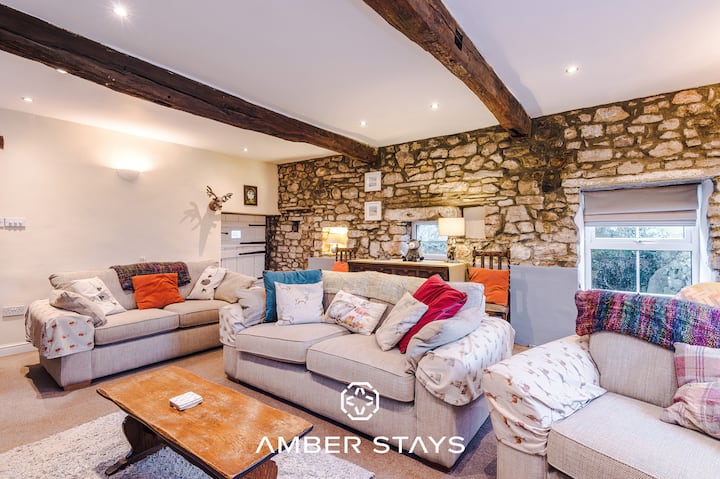Scenic Barn Retreat• Modern Comfort Meets Heritage - Skipton