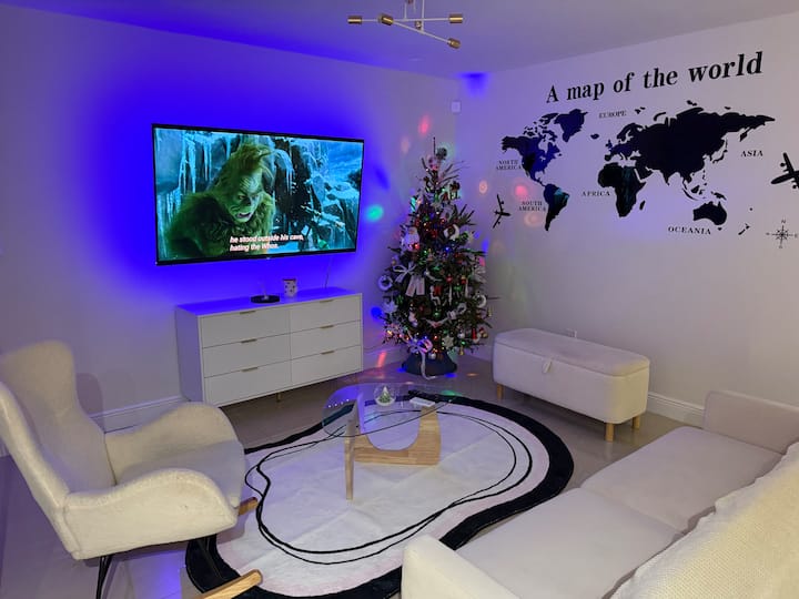 Home Suite Home - Homestead, FL