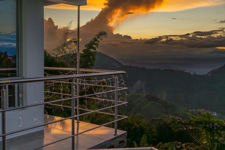 Casa Con Vista A La Montaña En Manizales - Manizales