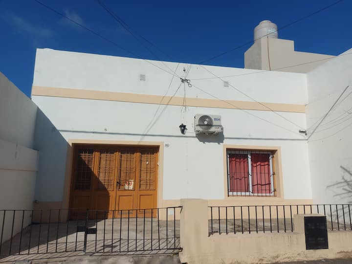 Casa "Las Nenas" A La Vuelta Del Corsodromo - Gualeguaychú