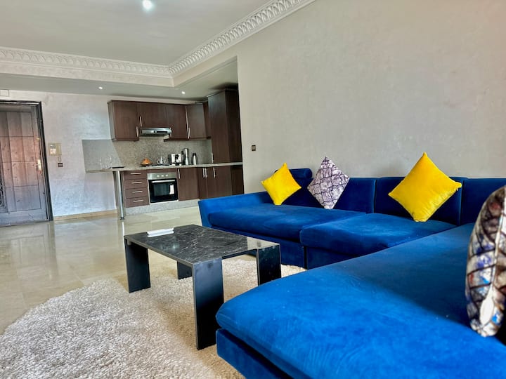 Gueliz Luxury Flat • Balcony, Pool & Fast Wi-fi - Marrakesh