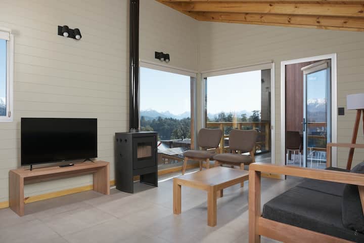 Cabaña En Dos Platas Con Vista Panorámica Al Lago. - Villa La Angostura
