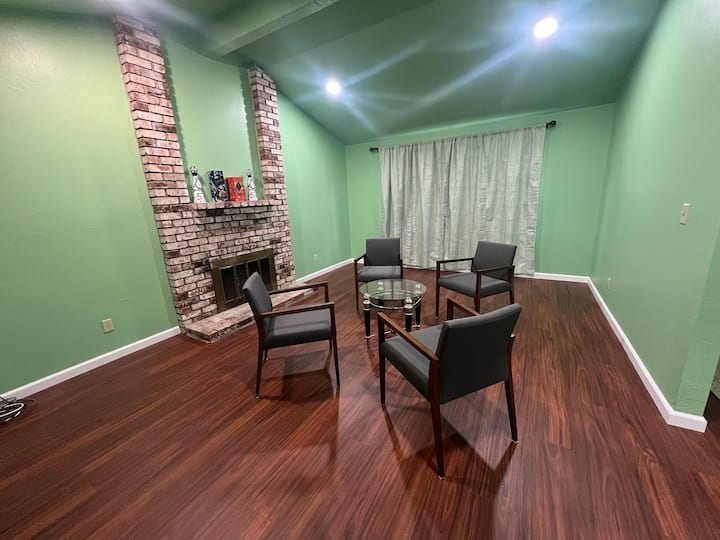 Remodel 4 Bedroom Home With Amenities In San Jose. - San José