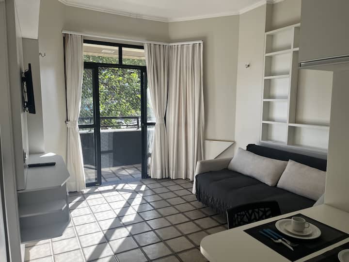 Flat Na Beira Mar Com Excelente Localização - Fortaleza