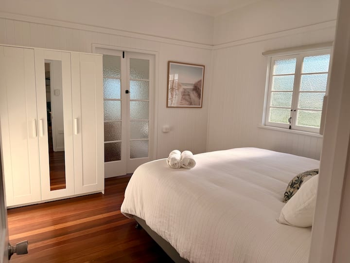 Cypress By The Sea - Hervey Bay