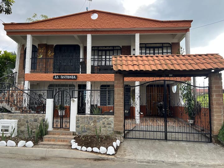 Casa La Antonia Eje Cafetero, Naturaleza- Termales - Santa Rosa de Cabal