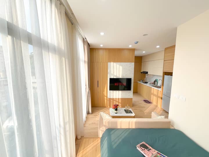 Cozy West Lake Studio – Kitchen, Laundry, Netflix - Vietnam