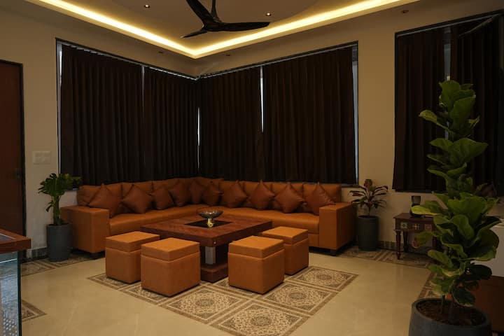 Luxury 4bhk Pool Villa In Udaipur - India