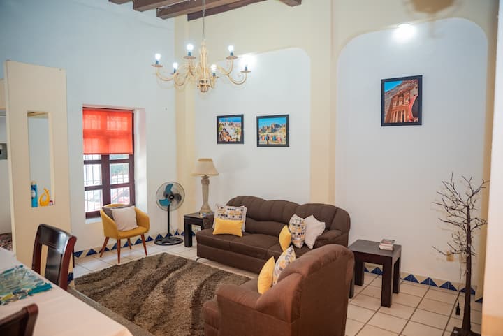 Charming House | Downtown, Mazatlan, 4 Rooms - Mazatlan