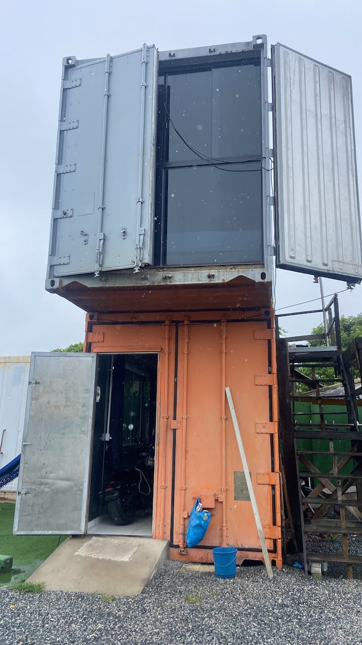 Kit Net Container. Ar Geladeira Wi-fi Frente Mar. - Itapoá