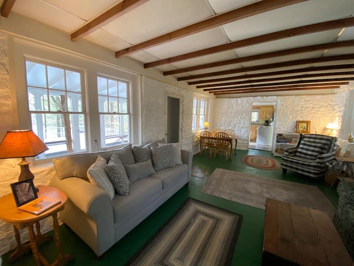Maxwell Mays Lakefront Cottage - 考文垂