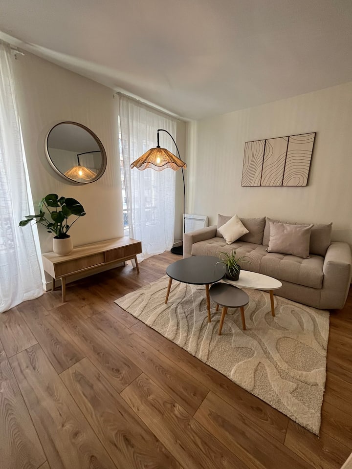 Charmant T2 Lumineux Proche Tour Eiffel – Paris 15 - Párizs