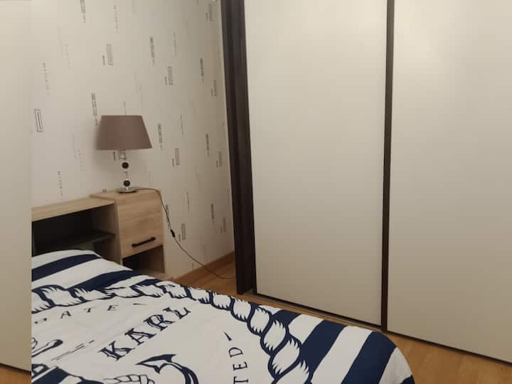 Location Appartement 50 M Carré, Quartier Calme - Le Creusot