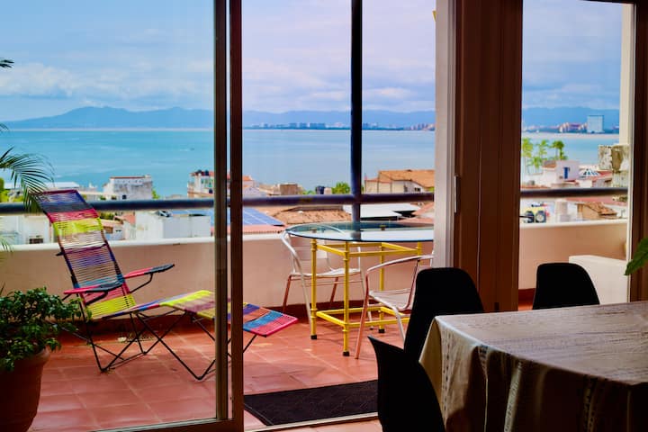 Recibe El Año Con Fuegos Artificiales Frente A Ti - Puerto Vallarta