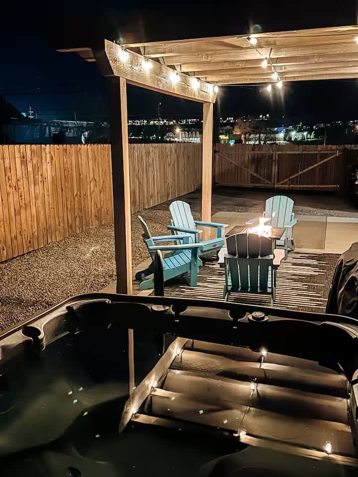 The Scarlett Rose - Colorado Springs, CO