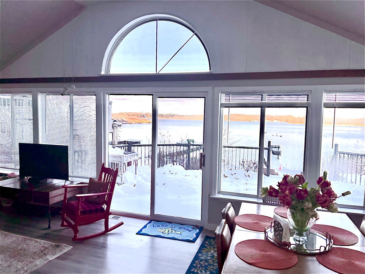 Cabane au bord du lac avec ponton gratuit et quai privé - Cabanes à ...