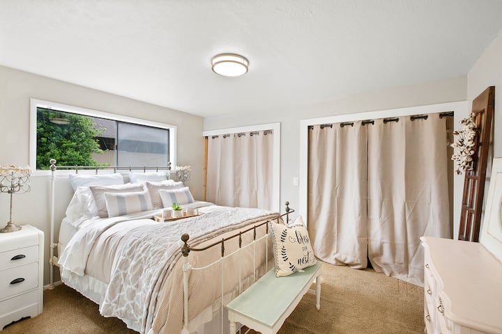 Thompson House (2 Bedroom) - Sedro-Woolley, WA