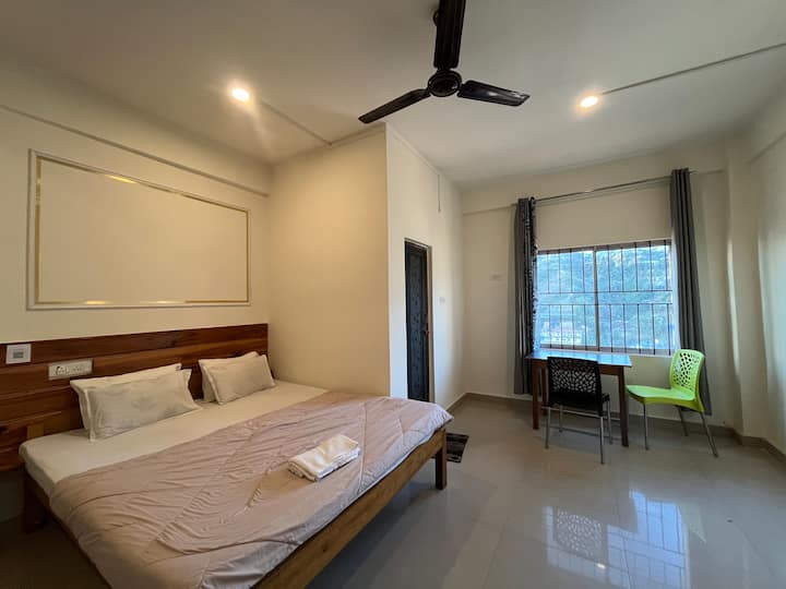 Cozy And Corfortable Stay In The Heart Of City - Itanagar