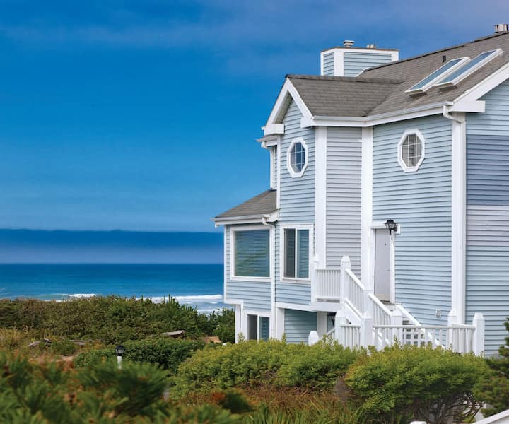 Spacious Schooner Landing Sleeps 6-7 - Newport, OR