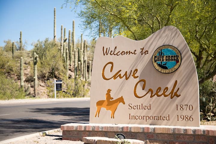 2 Bdr Villa In Cave Creek, Az With Amenities! - Cave Creek, AZ