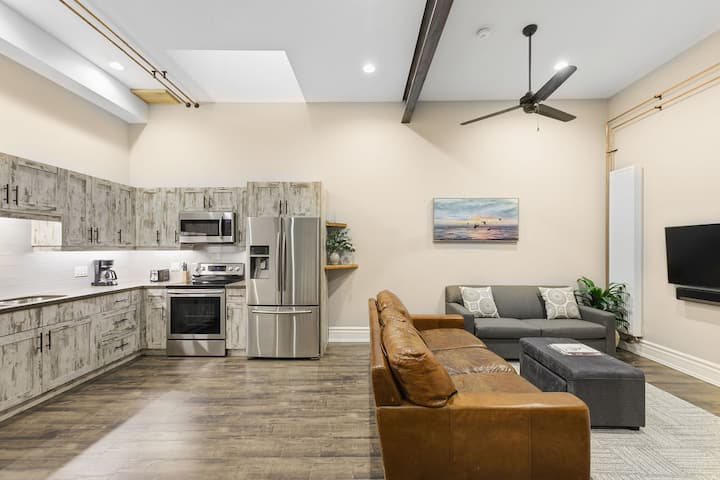 124 Hurontario Unit 3 - 콜링우드