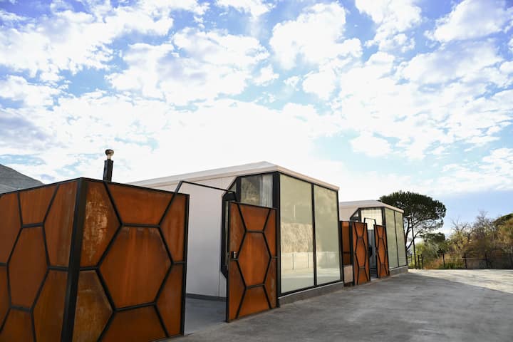 Nova And Nest Futuristic Mountain Retreat{nova 1} - Lebanon