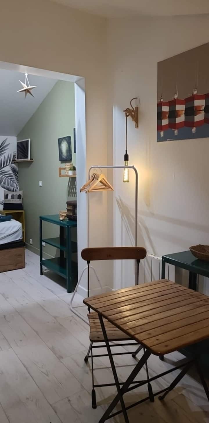 Studio Calme Dans Notre Jardin
Lit 140 Confortable - Saint-Brevin-les-Pins