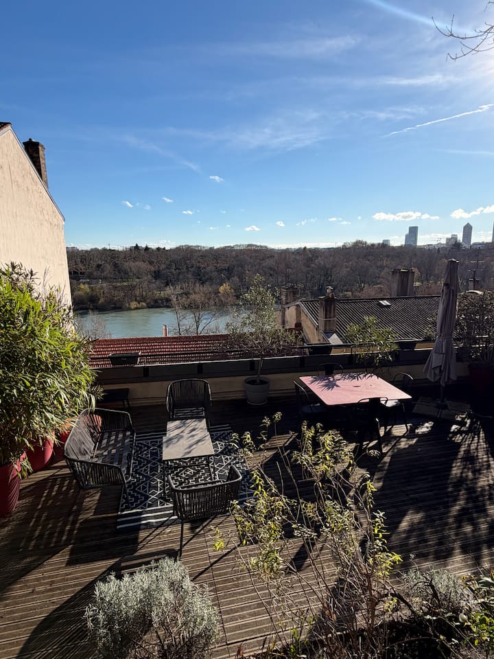 Maison De Ville Avec Roof Top Rare Au Cœur De Lyon - Lyon