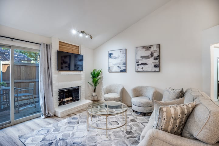 Adorable Dallas 2 Bed 2 Bath :Walk To Restaurants! - Farmers Branch