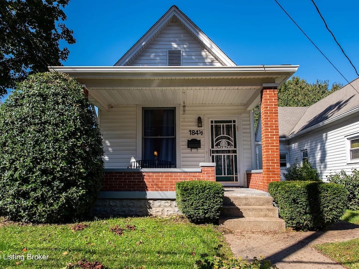 Stay & Play In Crescent Hill - Louisville, KY