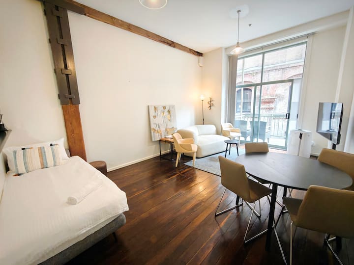 Pyrmont City Escape - Darling Harbour - Willoughby